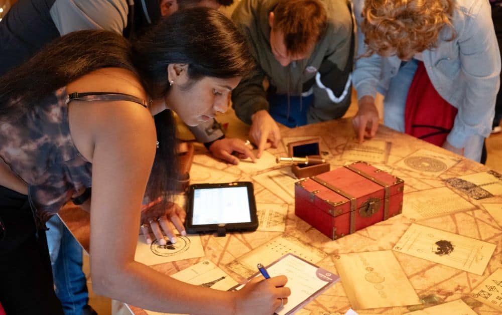 8 Great Winter Team Building Ideas - Eventurous